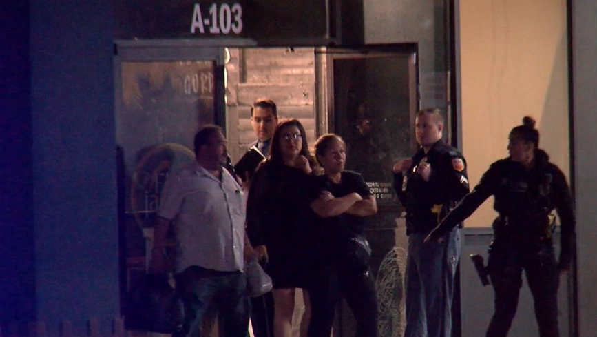 El Paso Police Searching For Suspects In A Shooting That Left 21 Year